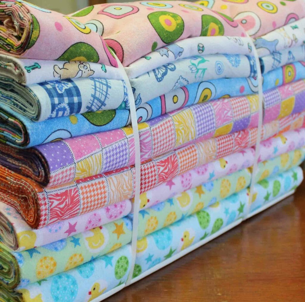 Flat Fold Bundle: 45" Cotton Flannel Prints - Richlin Fabrics